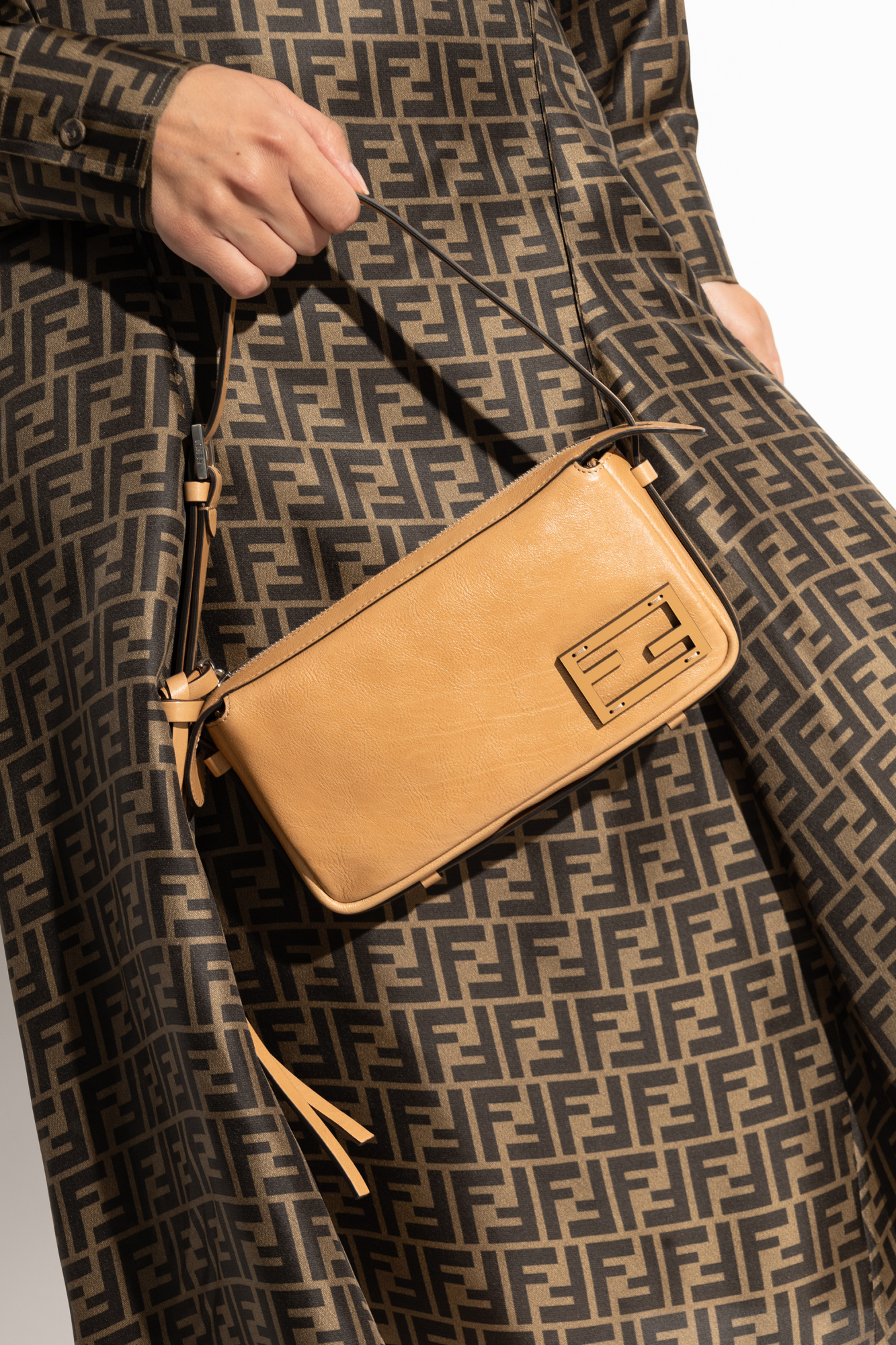 Fendi messenger bag store